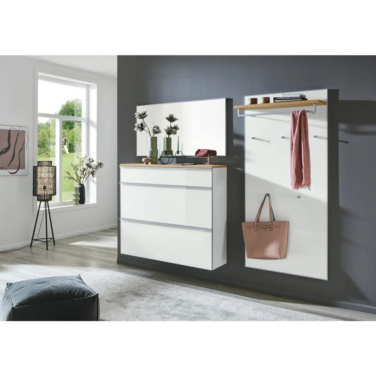 Spannende Xxx Lutz Garderobe Bild