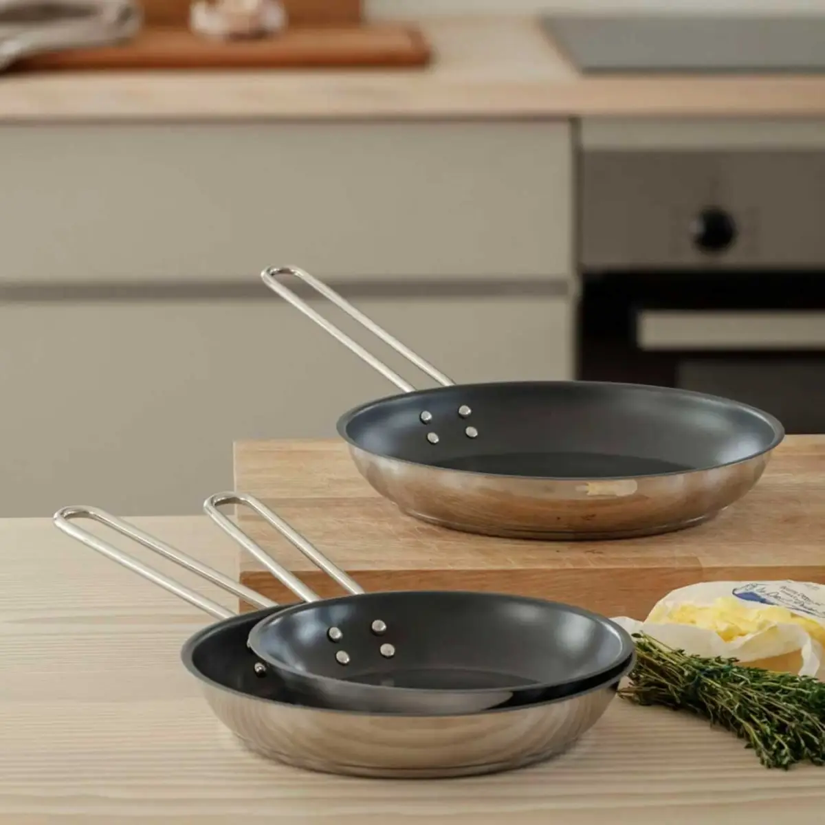 Preisvergleich für Eva Solo Laser Titan Edelstahlpfanne 24cm, B 43 cm ...